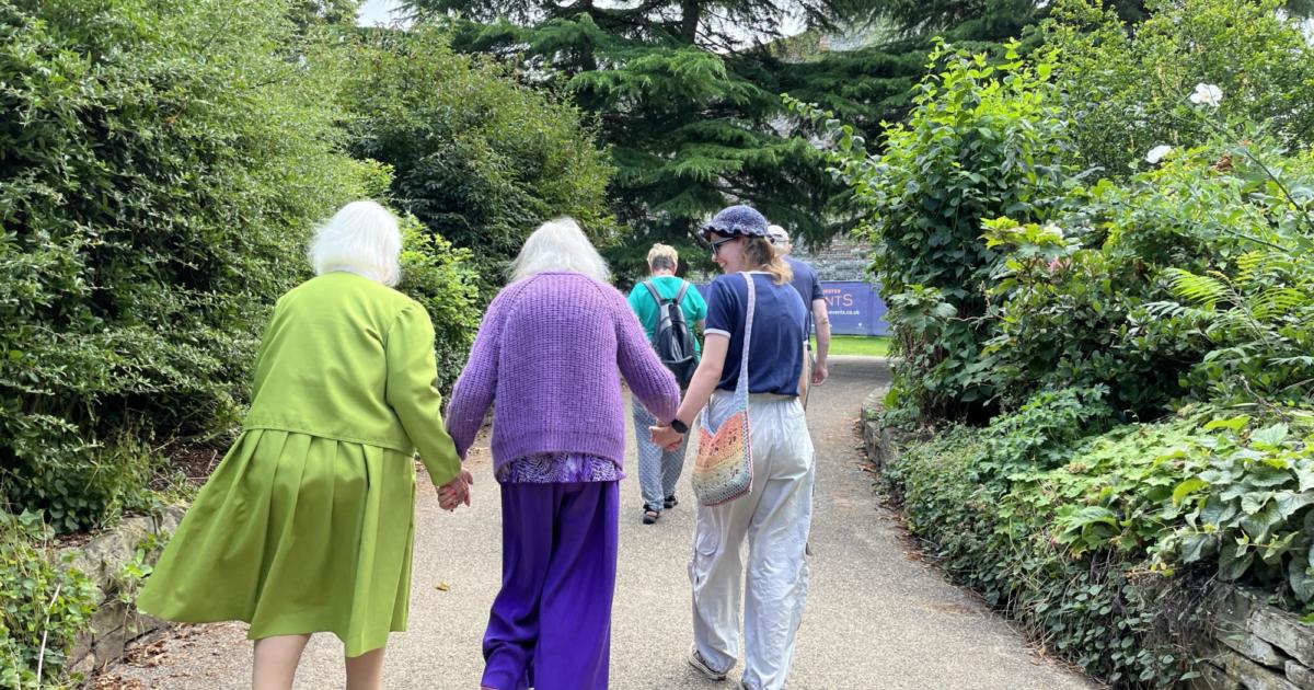 Wishing Washing Line Tendring | My Home Life Essex